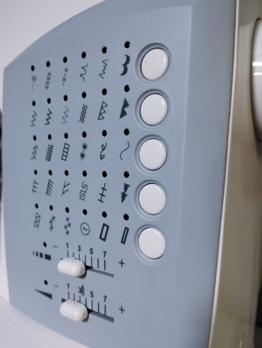 Máquina de coser Singer Advance 7422 - Sivenca Singer C.A.